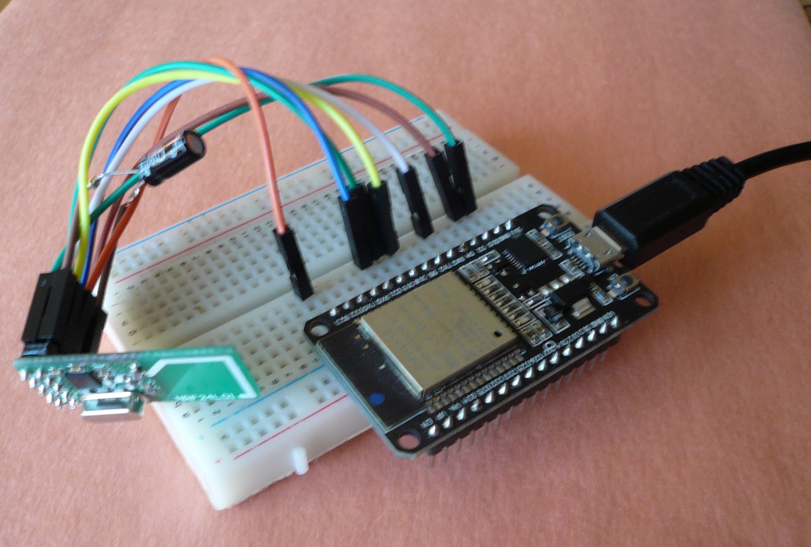 Électronique en amateur: Communication nRF24L01 avec cartes ESP32 et ...