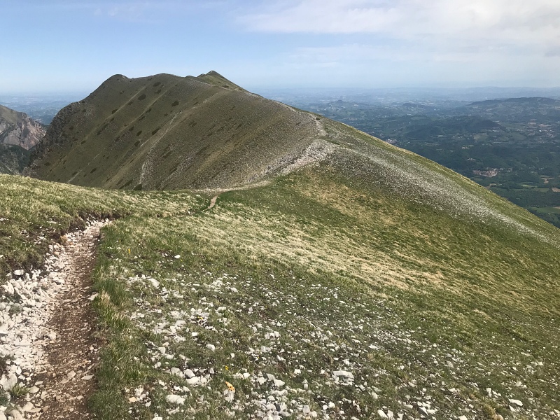 Al cospetto della Regina: itinerario sulla cima del Monte Sibilla ...