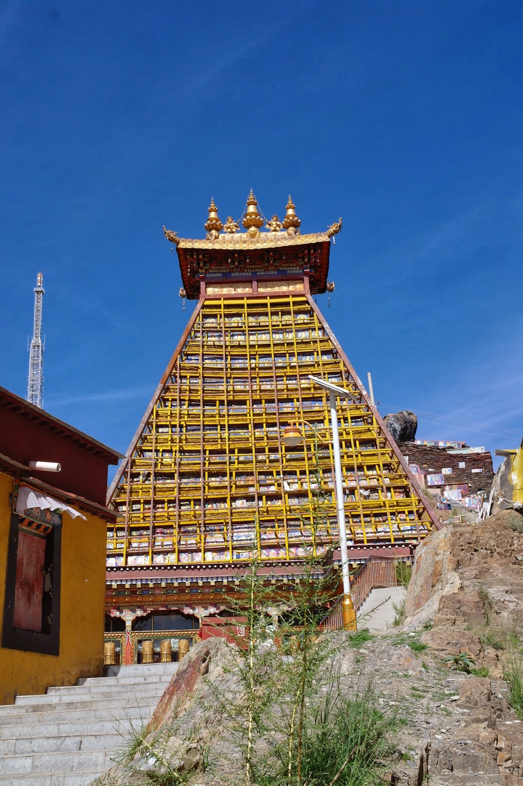 Jeff Low: Thousand-Buddha Cliff，Yaowang Mountain , Lhasa, Tibet 西藏拉萨药王山 ...