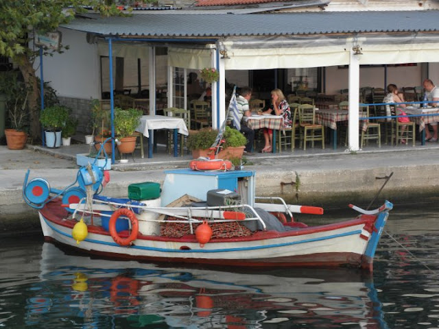 ΨΑΡΟΤΑΒΕΡΝΑ Η ΦΑΝΗ: ΤΑΒΕΡΝΑ ΚΕΡΑΜΩΤΗ ΚΑΒΑΛΑΣ ΨΑΡΟΤΑΒΕΡΝΑ ΦΑΝΗ