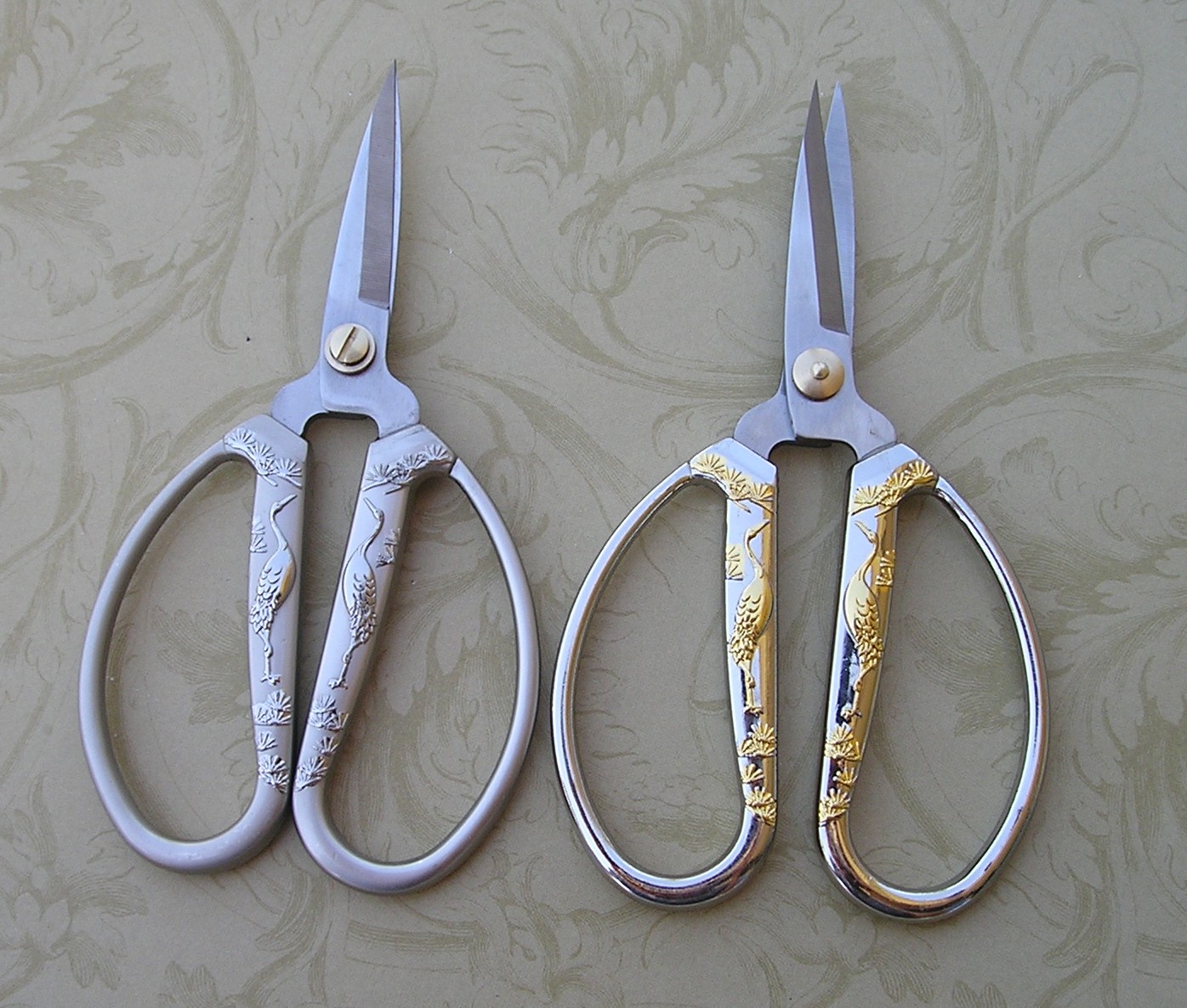 Anita's Stitching: April new scissors, new charts, new Floral wood ...