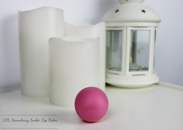 Hidden Beauty: EOS Strawberry Sorbet Lip Balm // REVIEW