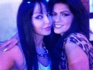 Rigels Rajku ( Noizy ): Kallashi Shkendije Mujaj disa fotot :D