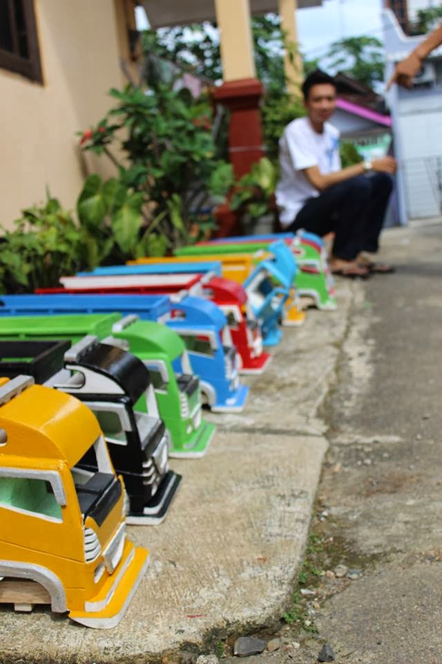 Mobil mobilan dari kayu