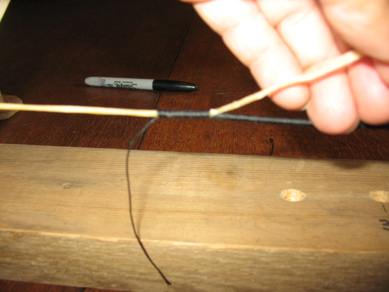 Sensible Survival: Make a Continuous Loop Bowstring – Part 3
