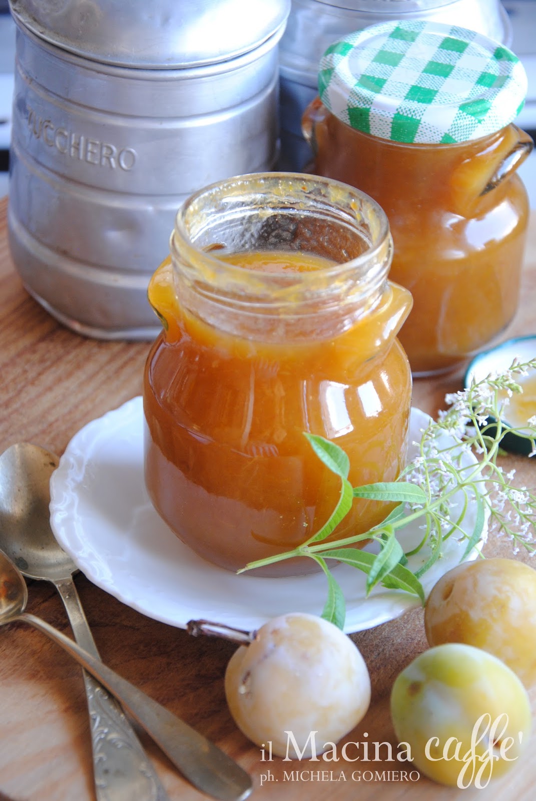 il Macina Caffè: Confettura di prugne gialle e erba Luigia