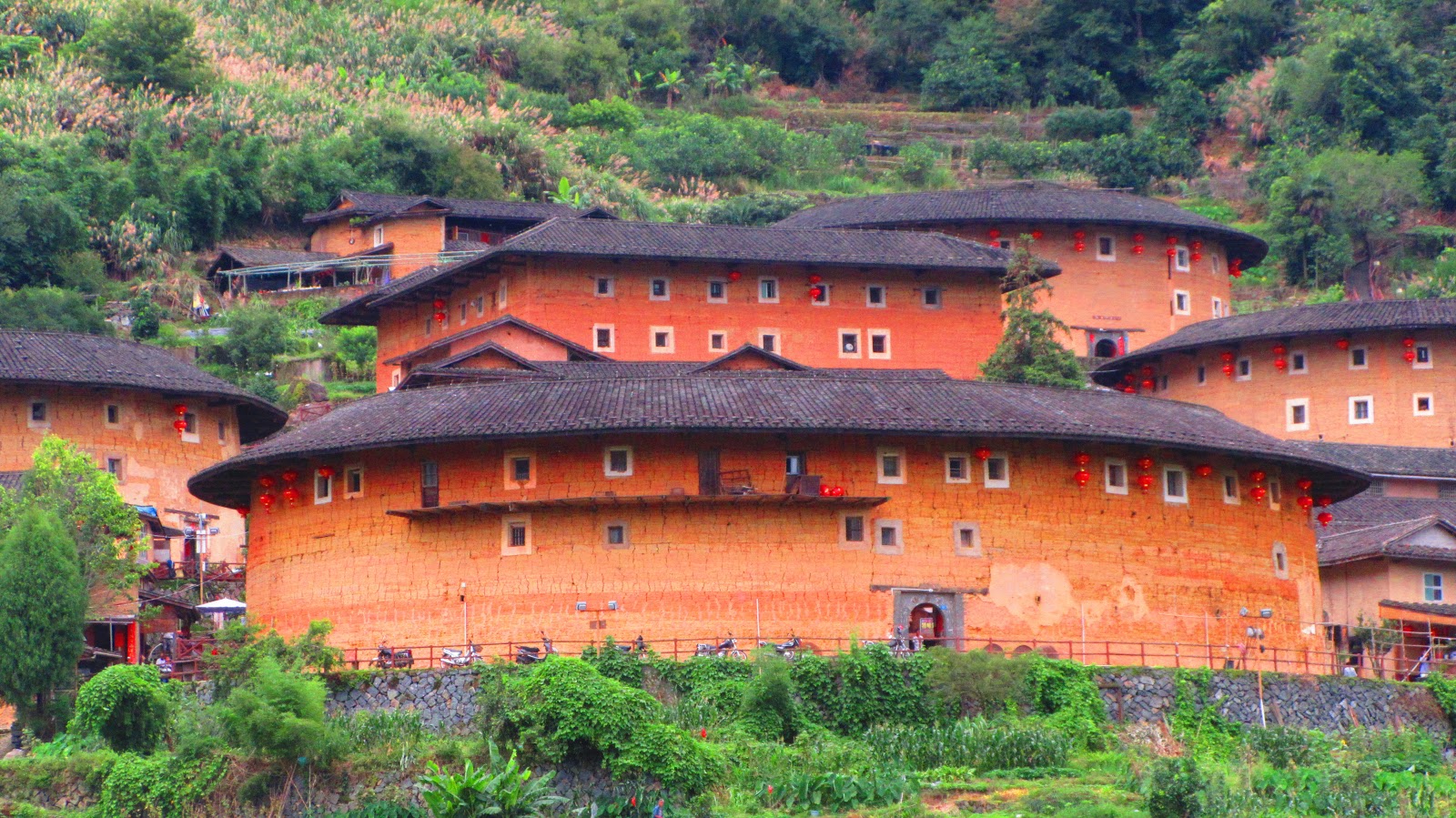 Travel Guide: Fujian Tulou - The Wandering Juan