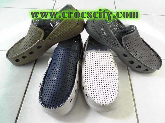 Photo Gallery: Tideline Suede Square