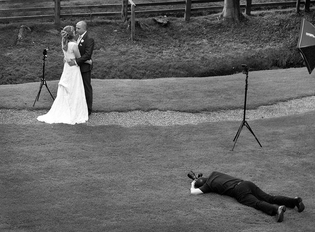 Chelsea Shoots People: 8 Quirky Habits Of A Photorapher