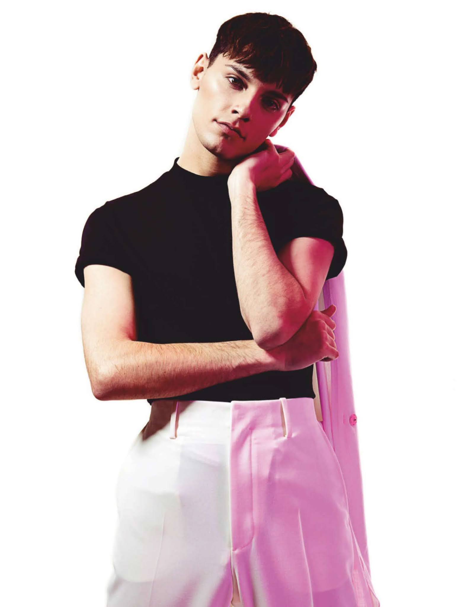 Max Harwood para Attitude Magazine en fotos de Olivia Richardson