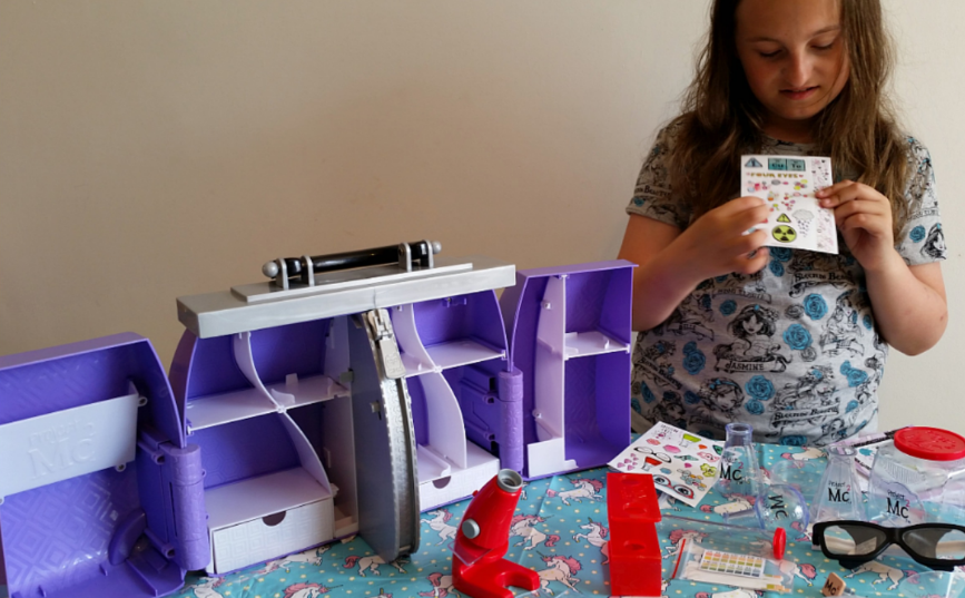 Life As Kim: Project Mc2 Ultimate Lab Kit - Review!