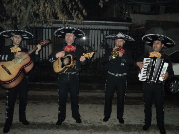 sorprende a tu pareja: Serenatas
