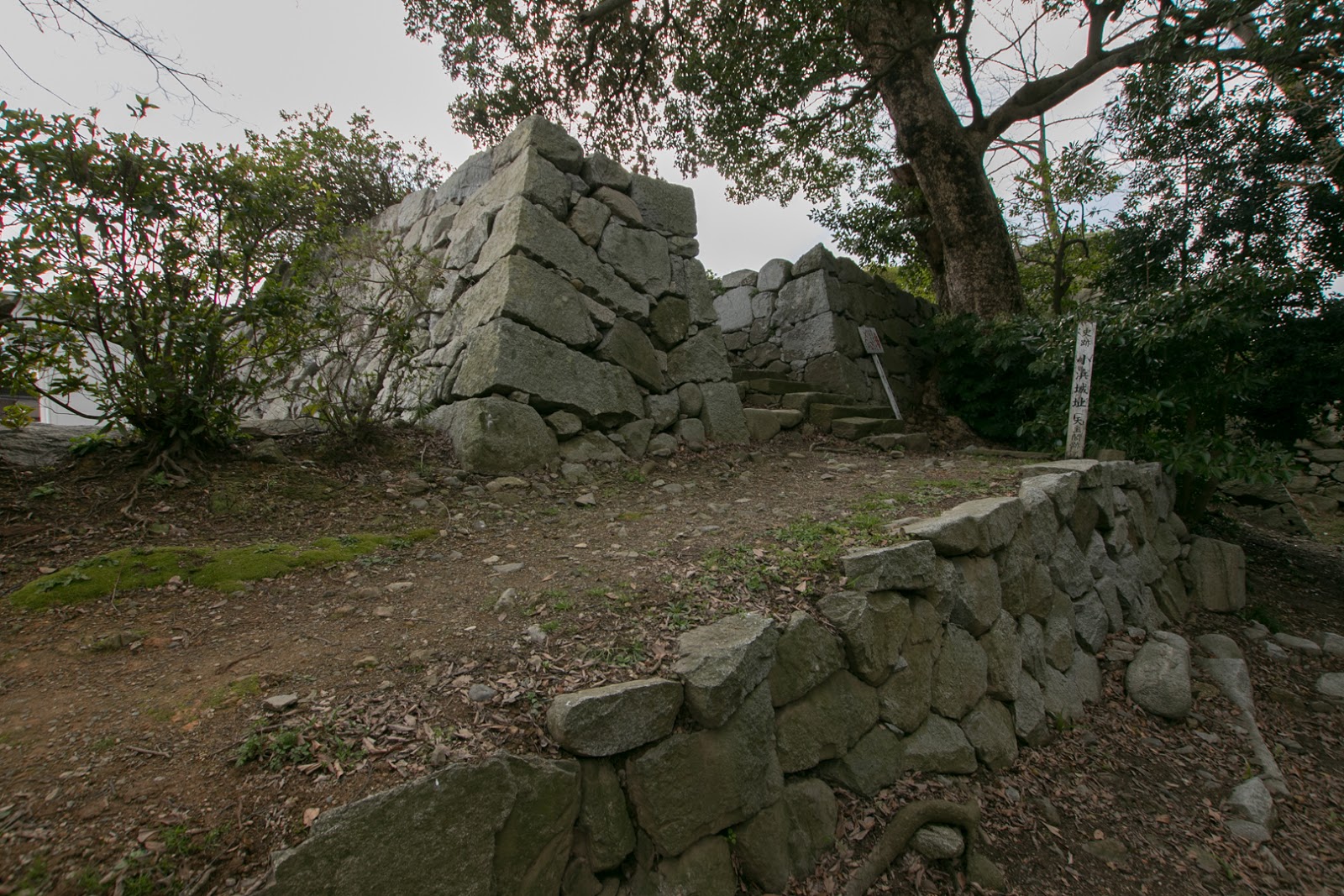 Obama castle -Distinguished lord who showed backbone- | Ken's Storage ...