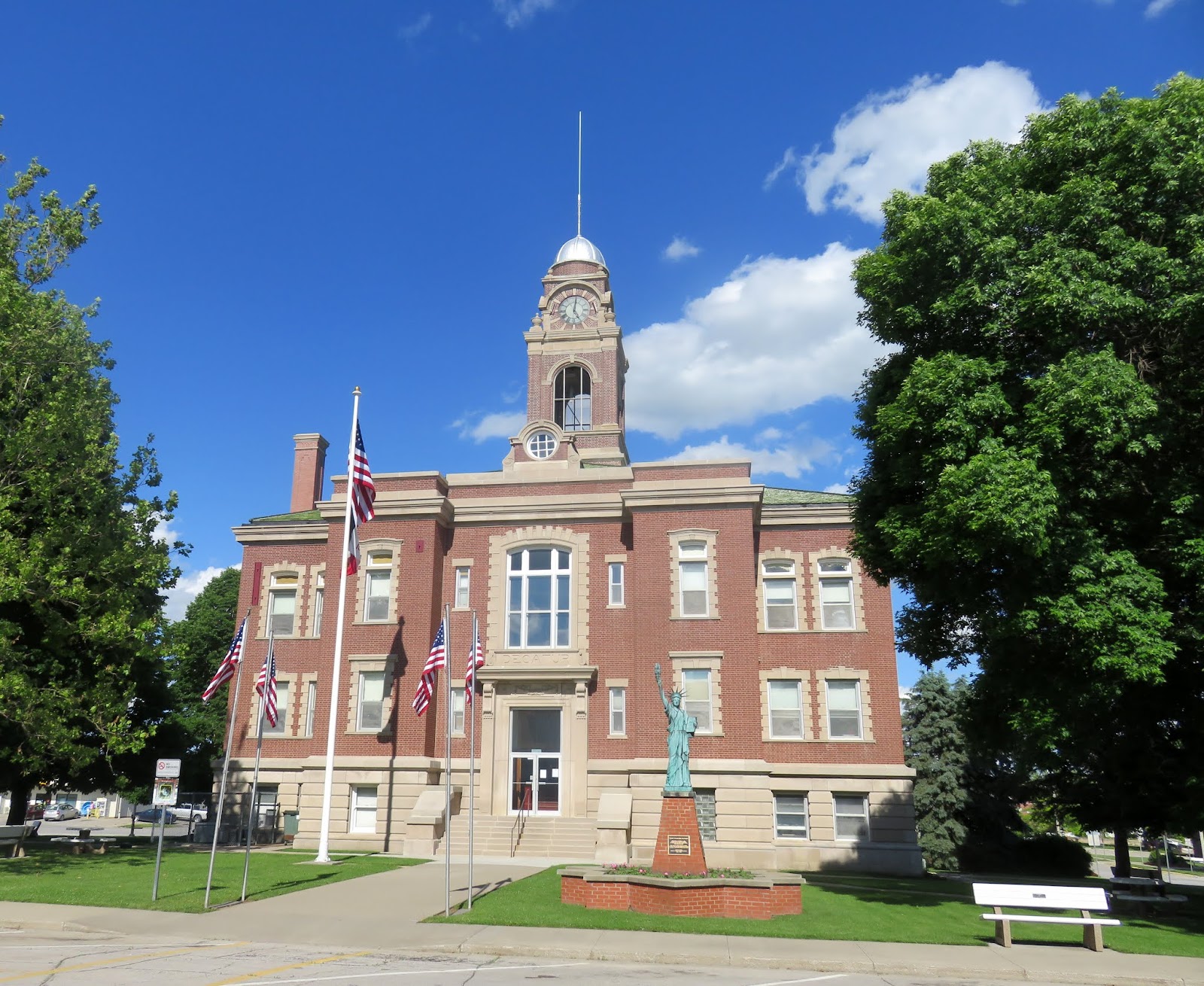 Big Daddy Dave: Stops in Centerville and Leon Iowa