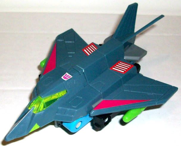 Random Toy Reviews: Transformers G1: Falcon (Predator)