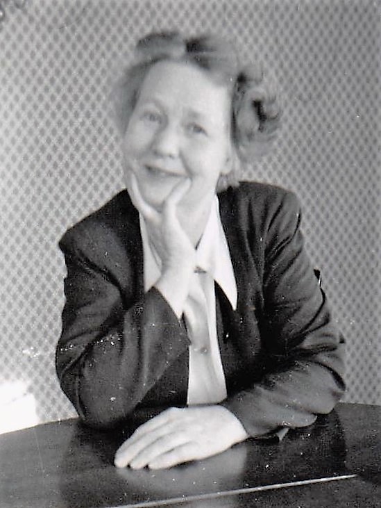 Cooksville News: Dorothy Kramer Toigo Pottery Donated to Cooksville