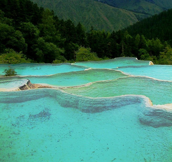 Travel n Travel: Huanglong valley