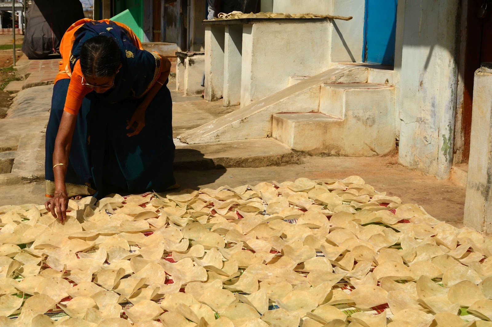 India through my eyes - Drying appalams or papads on the doorstep ...