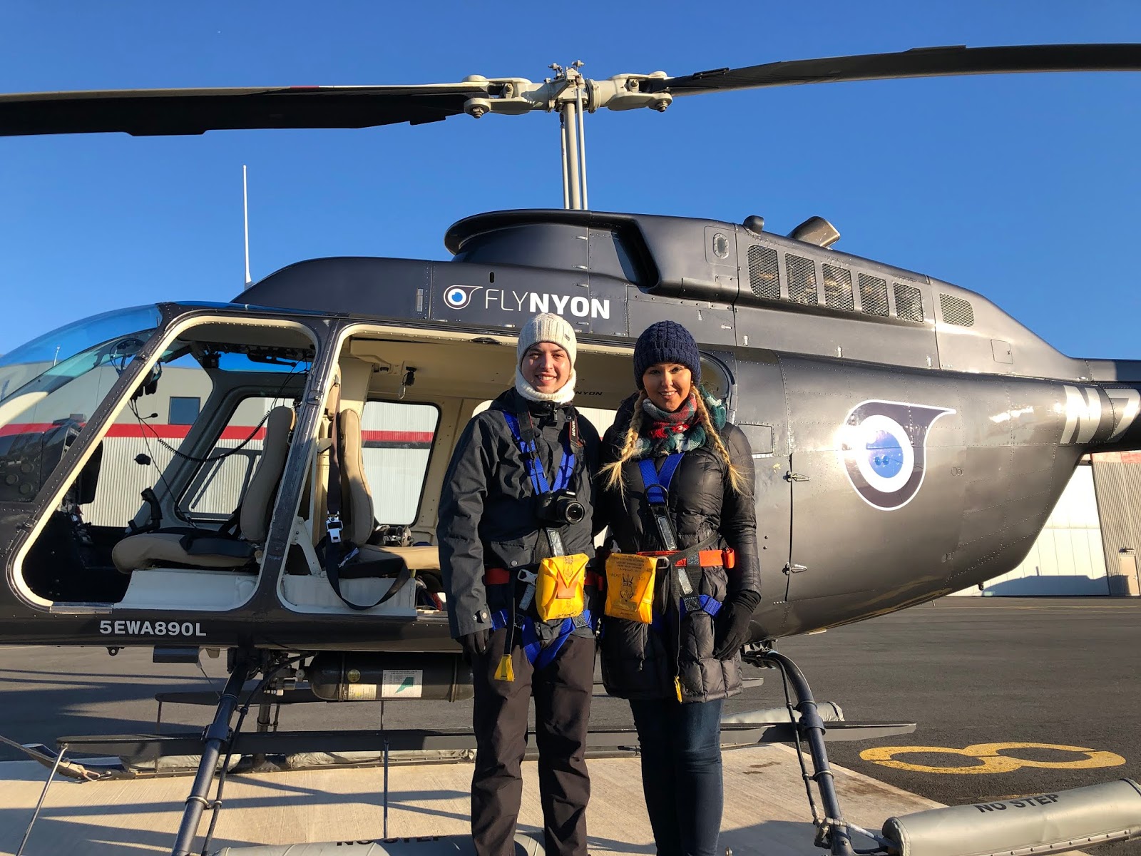 flynyon nyc doors off helicopter tour