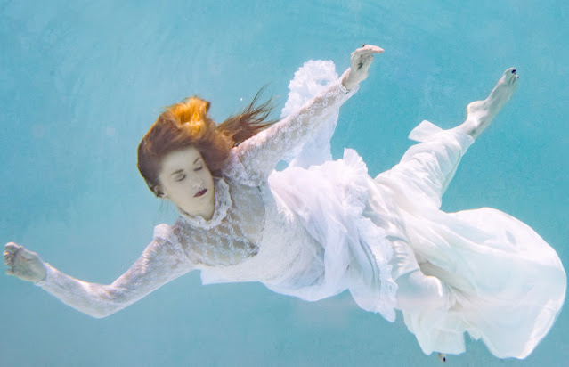 Analysis of Go and Catch a Falling Star by John Donne