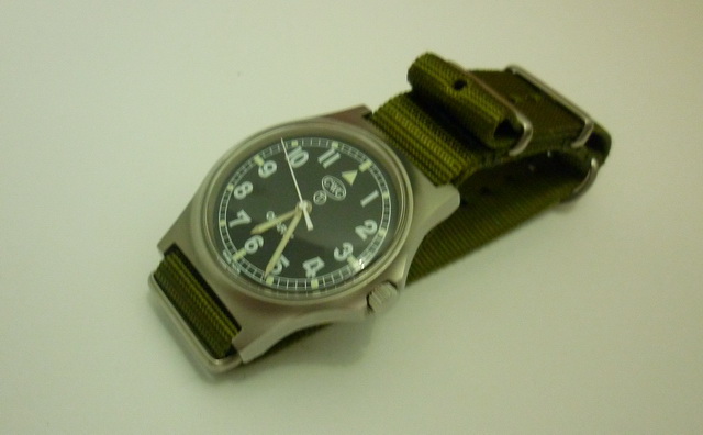 militarywatch: CWC Quartz G10 British Military watch