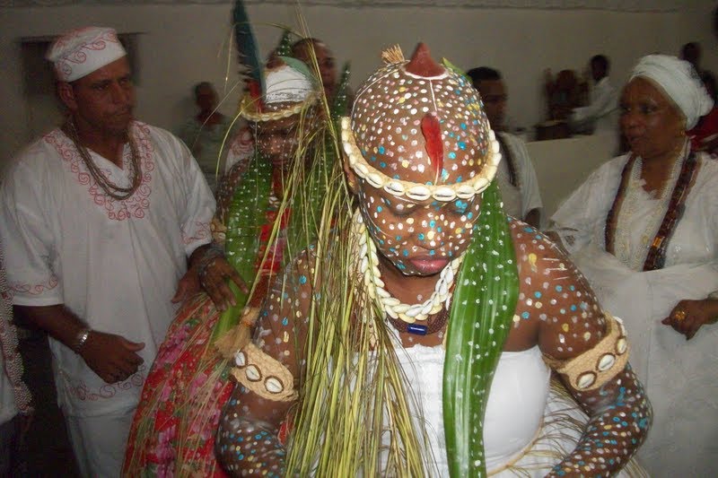 Ilê Axé Omó Odé Bualêgi: Iniciação...novos Yawôs