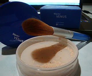 Me, Mine, and I: Venus Loose Powder and Venus Compact Powder