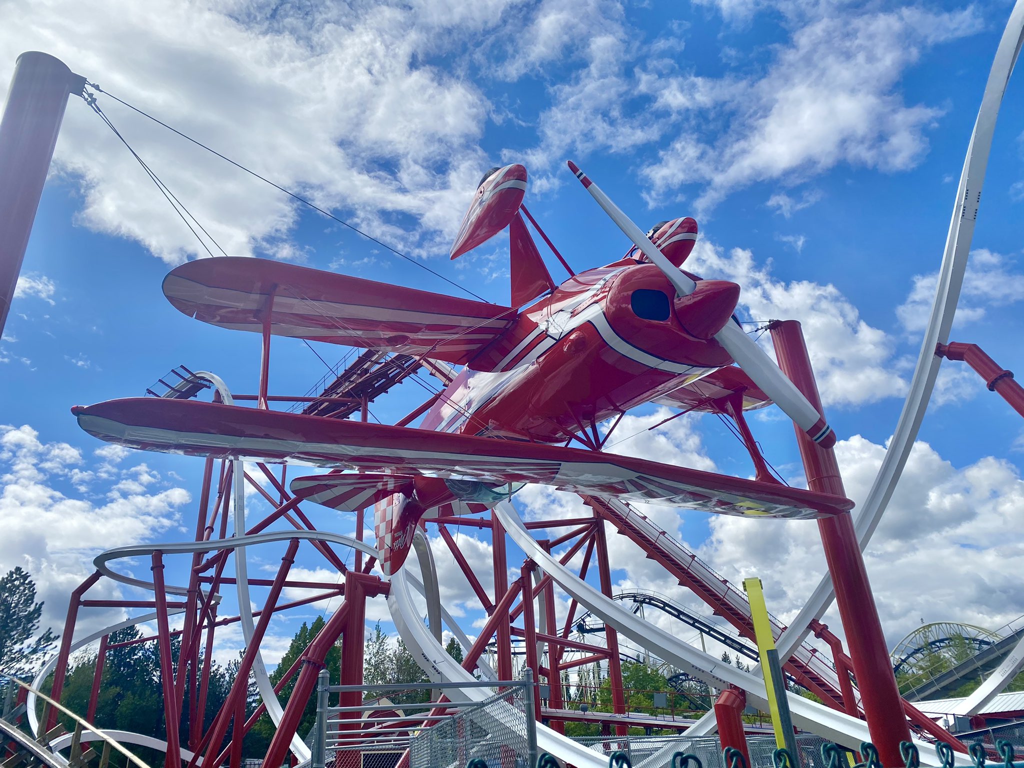 NewsPlusNotes: Stunt Pilot Now Soaring in Action at Silverwood Theme Park