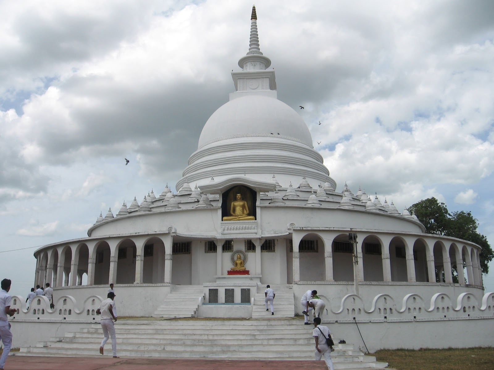 Photo Lanka: Ampara district buddhist place
