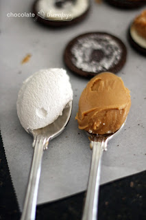 Chocolate Therapy: Chocolate Covered Fluffernutter Oreos