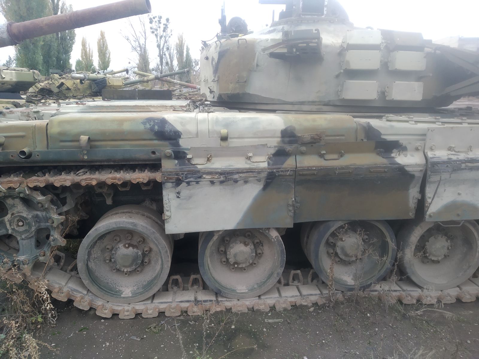 The Dead District: Very rare T-80UD with Kontakt-1 ERA.