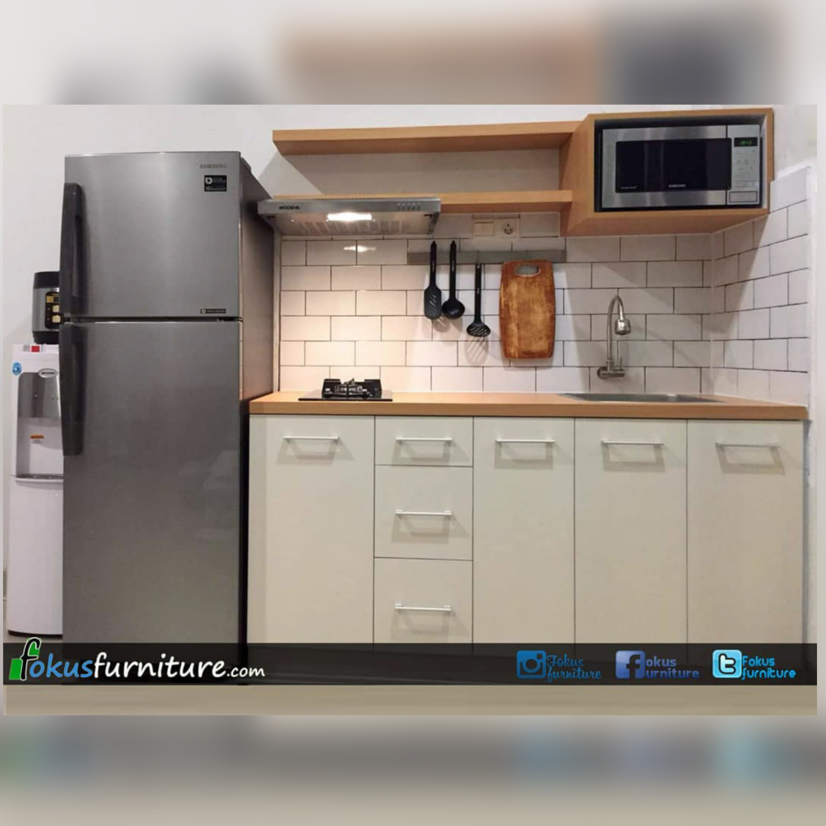 Contoh gambar desain Kitchen set lurus