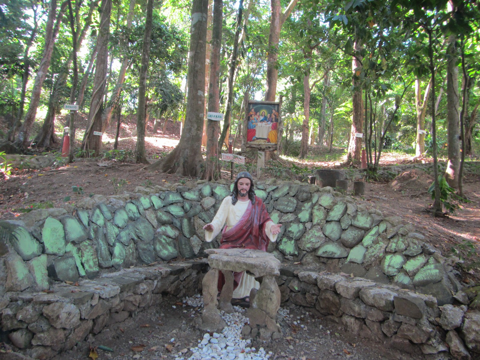 LEXICAL CROWN: EPIC PARC RAINFOREST CAMP (TANAY, RIZAL)