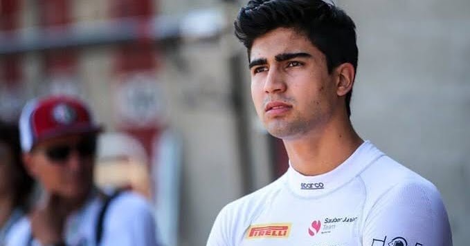 Continental Circus: Noticias: Correa deu sinal de vida nas redes sociais