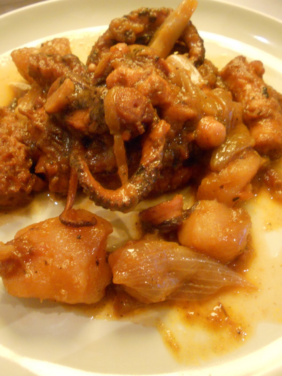 The Greek Bite: Xtapodi Stifado- Nikos' Traditional Greek Octopus Recipe