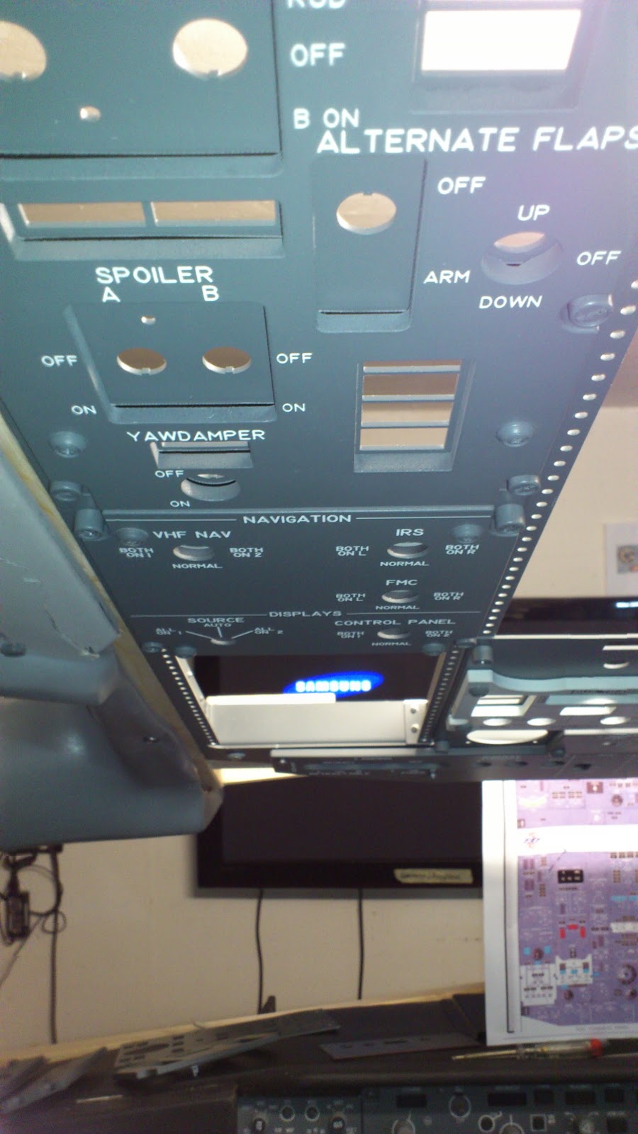 Boeing 737-800NG Fullsize Homecockpit: Boeing Overhead assembling Part 2