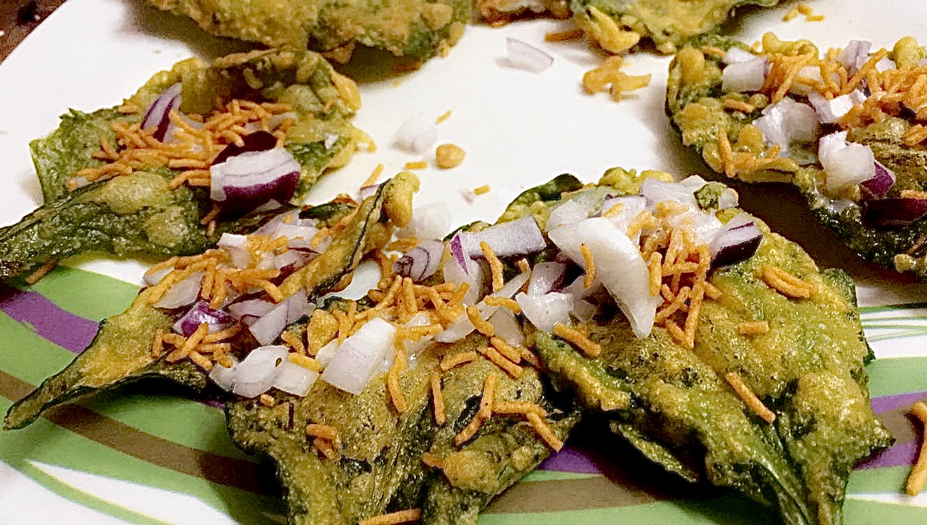 Forget winters with this Palak Patta Chaat