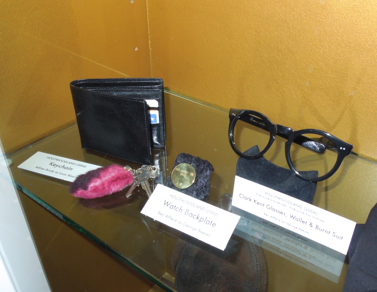 Hollywood Movie Costumes and Props: Hollywoodland movie props on ...