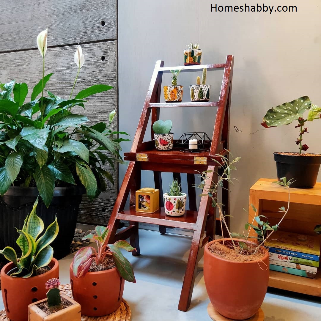 Intip 7 Inspirasi Model Rak Bunga dari Kayu yang Estetik ~ Homeshabby ...