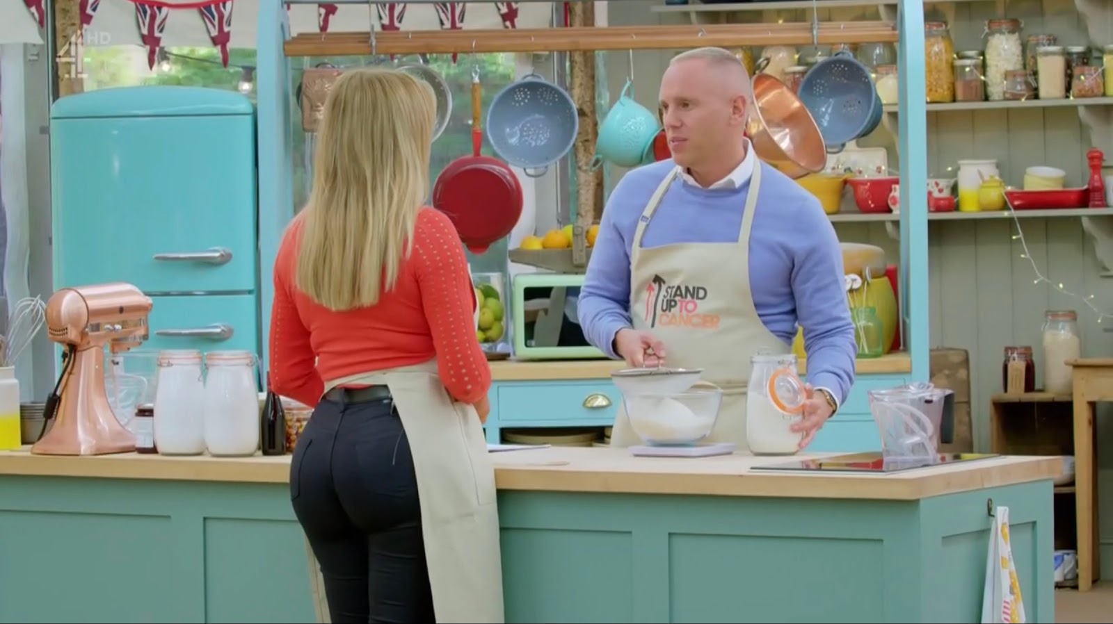 Carol's Bum - The Carol Vorderman Fan Site: 2020-05-03