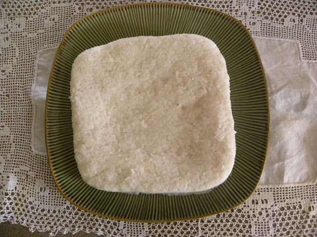 Ammis Kitchen: Easy to make Milk Rice (Kiribath) in a rice cooker
