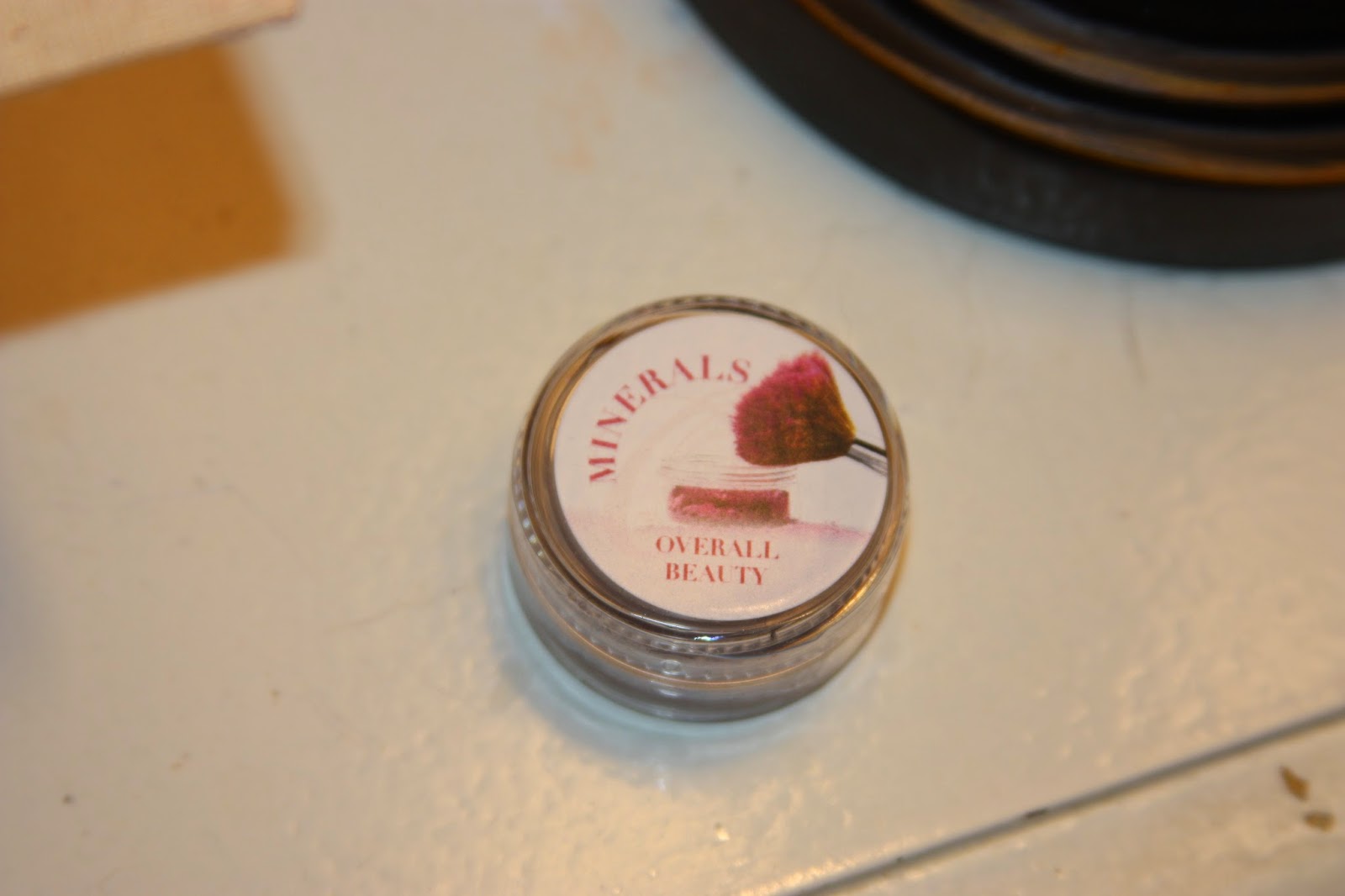 The Vegan Peach: Overall Beauty Review-- Vegan and Cruelty-free Eyeshadow