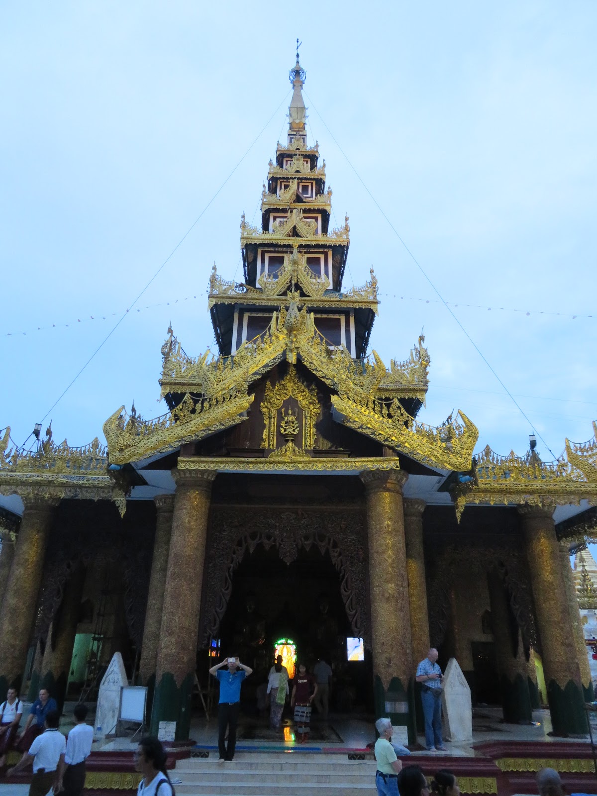 Kee Hua Chee Live!: VISITING SCHWEDAGON GOLDEN PAGODA TEMPLE IN YANGON ...
