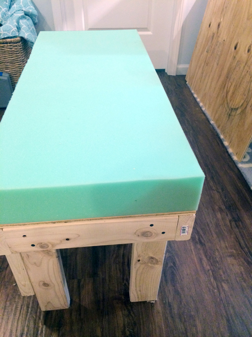 IHeart Organizing: Studio Update: DIY Built-In Bench