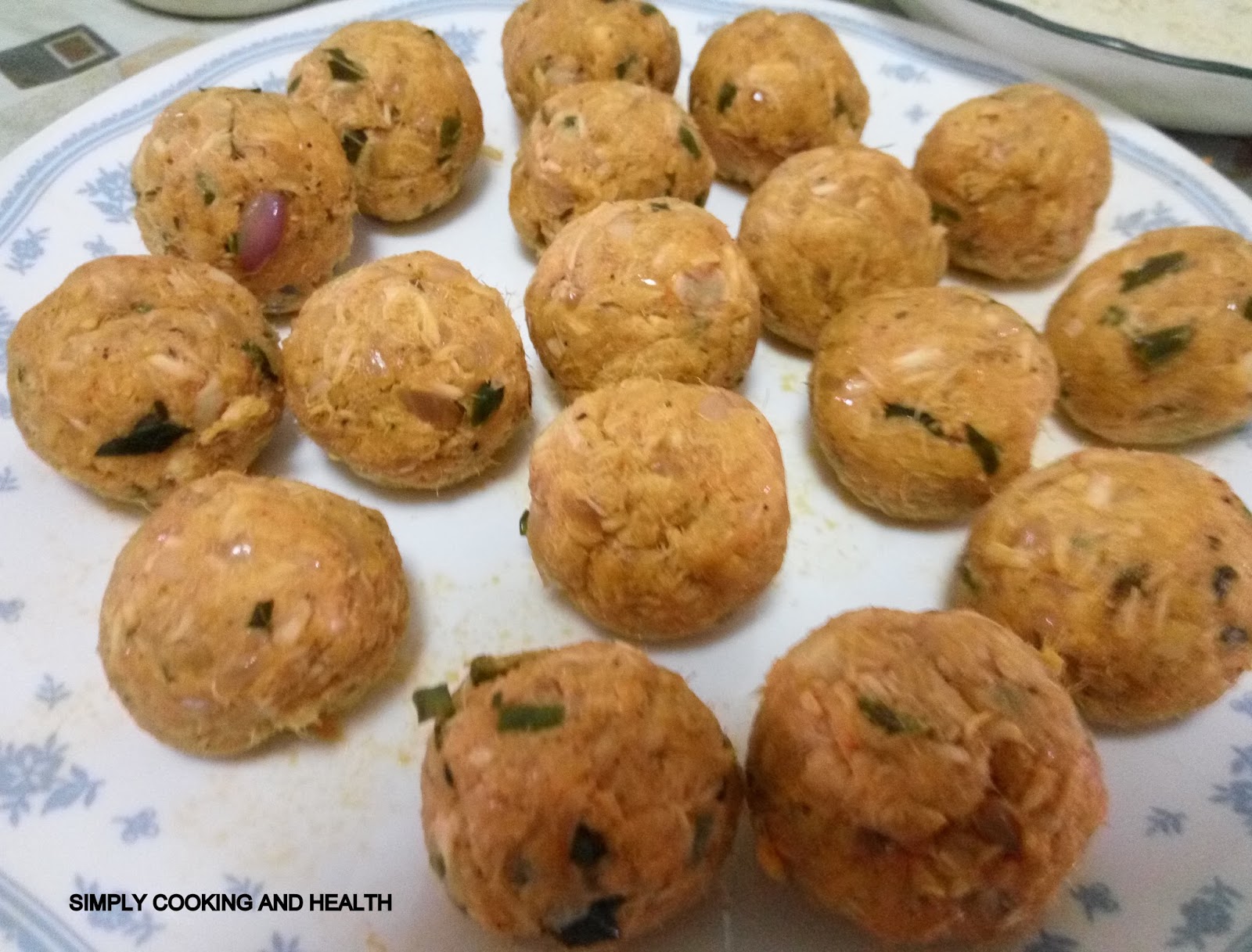 Simply Cooking and Health: Spicy fried salmon fish ball coated with ...