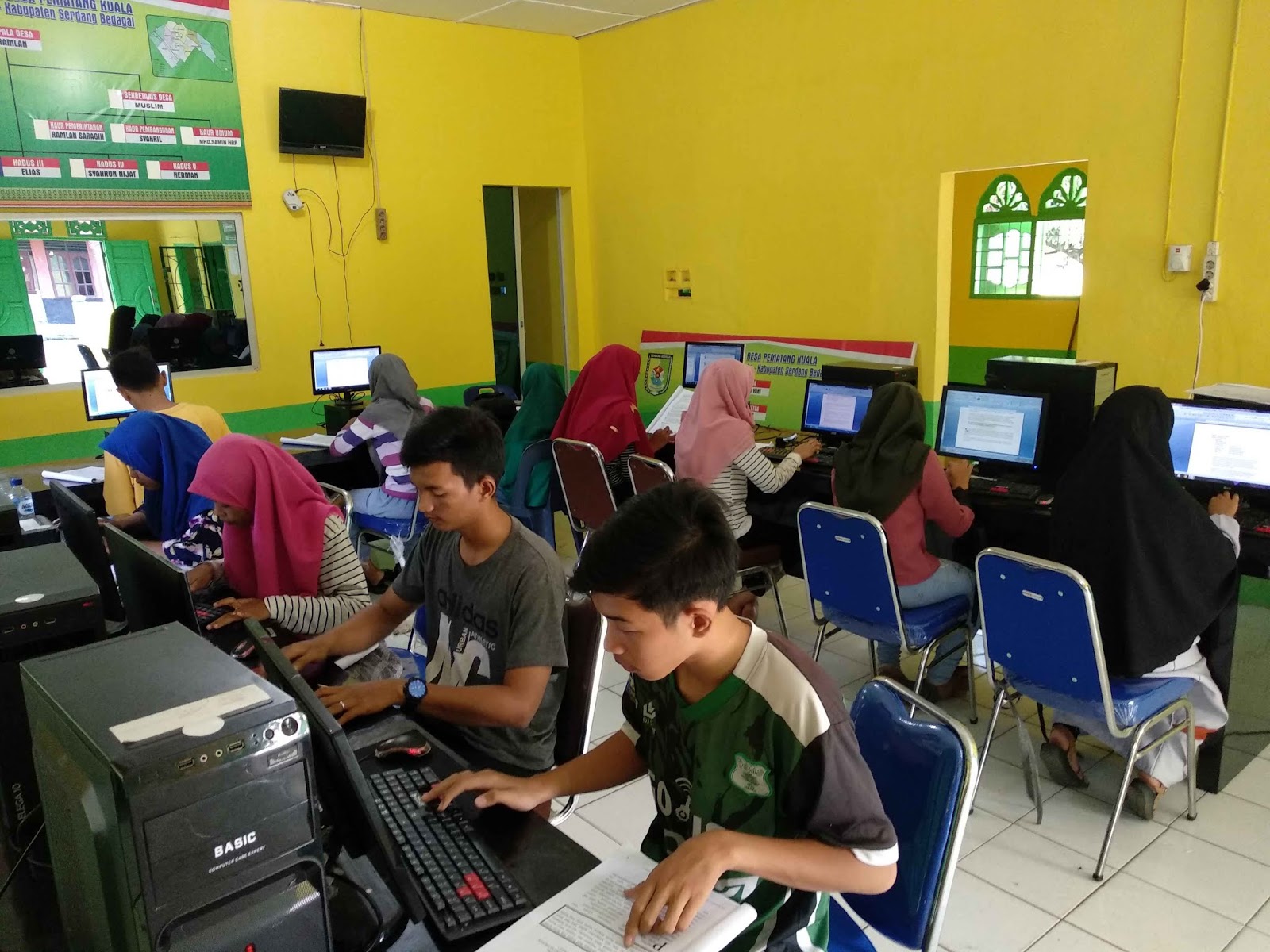 Pemberdayaan Bidang Komputer di Desa Pematang Kuala 2019 - LPKP MENTARI