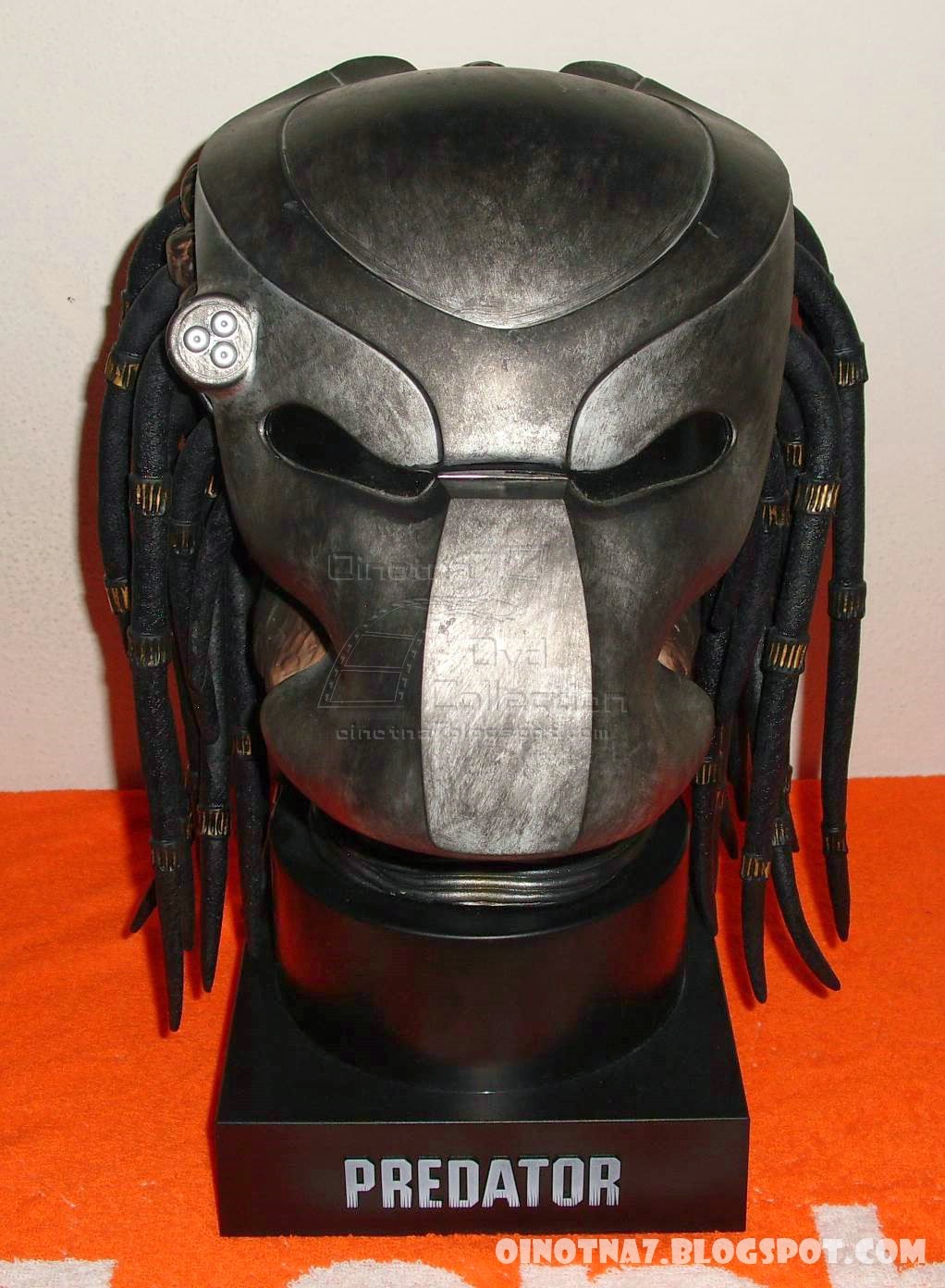 Oinotna7's dvd collection: Predator - Limited Edition Head - BD UK