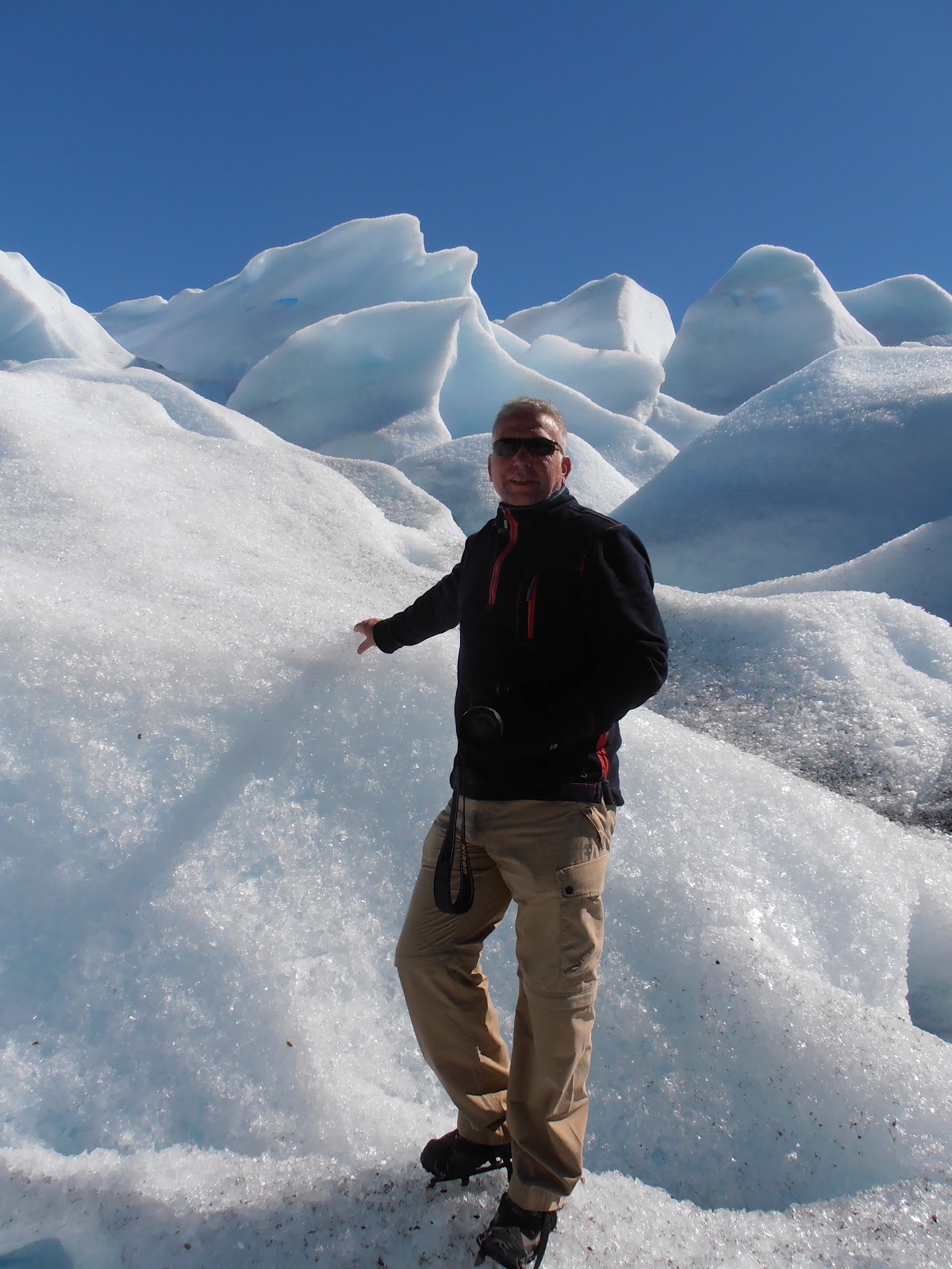 DelbertBikesSouthAmerica: Scott & Captain Oates on the Perito Moreno ...