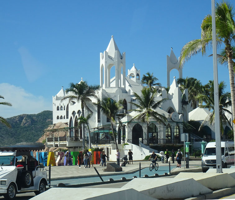 More Golden Years: Out and About in Mazatlan