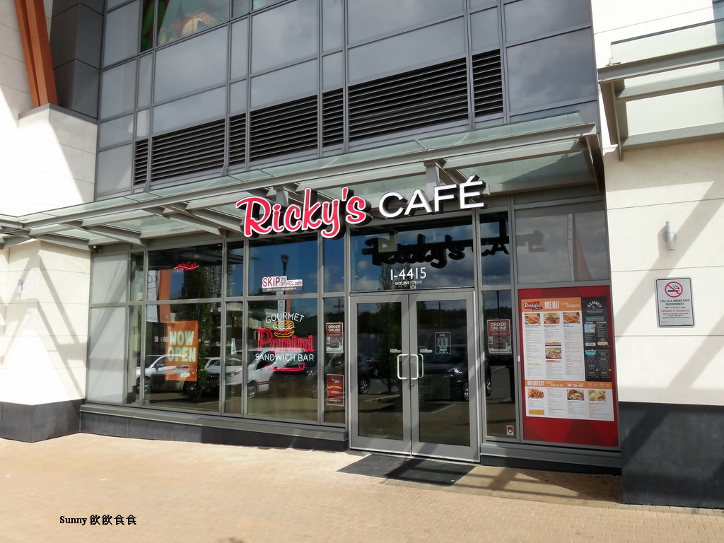 Sunny 飲飲食食: Ricky’s Café @Solo (50年老店開設的首間咖啡館)